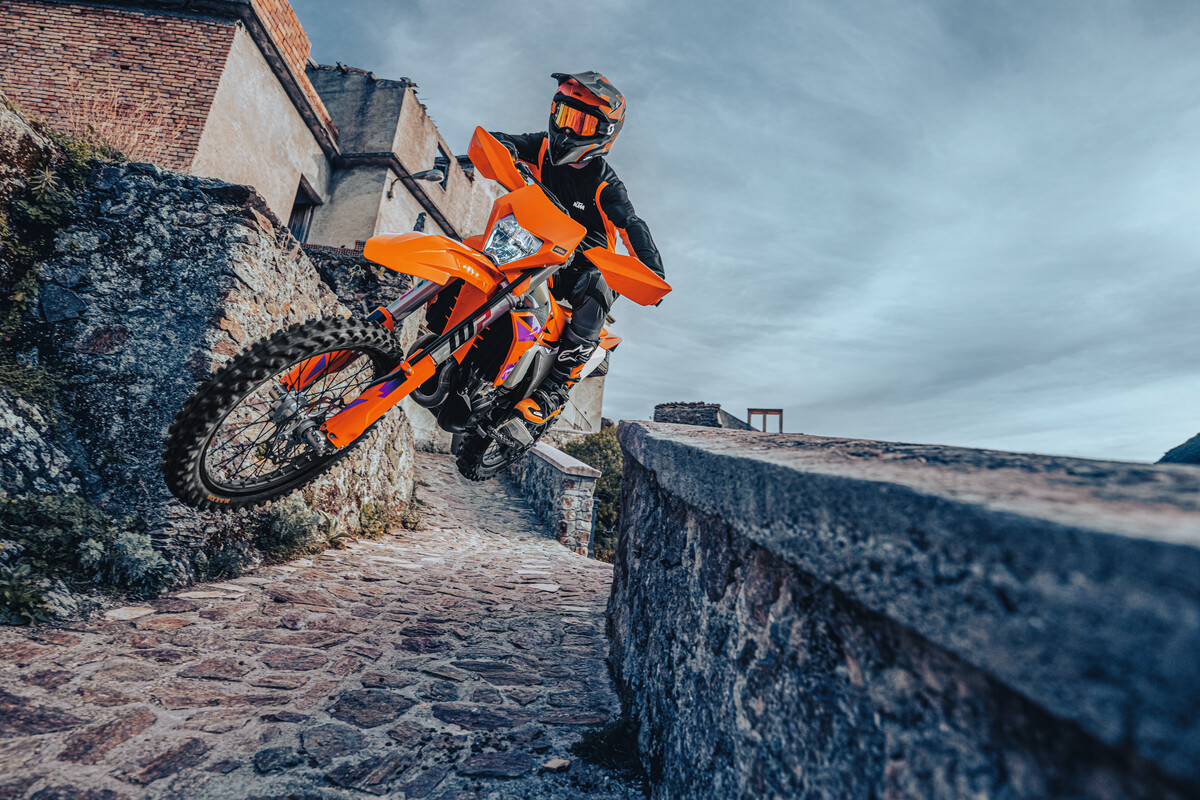 KTM PRÄSENTIERT DIE NEUE GENERATION DER KTM EXC-MODELLE 2024 - KTM Köstler